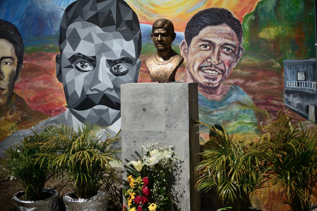 Samir Flores vive! VIVE !! | DE L'AUTRE COTE DU CHARCO